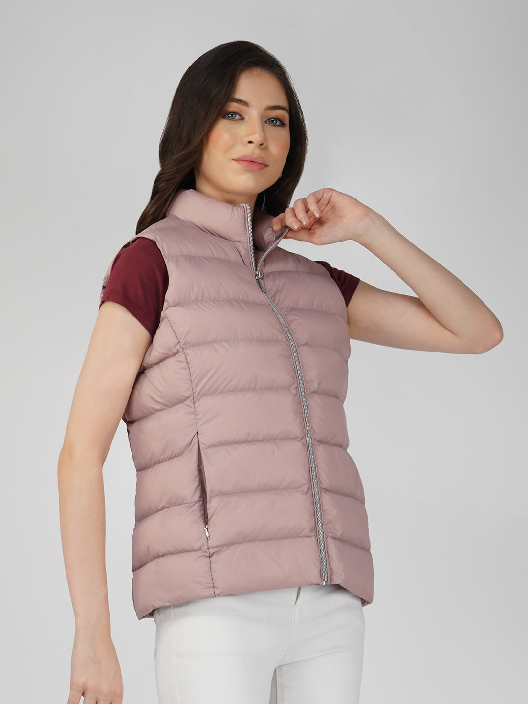 Blush Ultra Light Sleeve Less Jacket – ACMMO